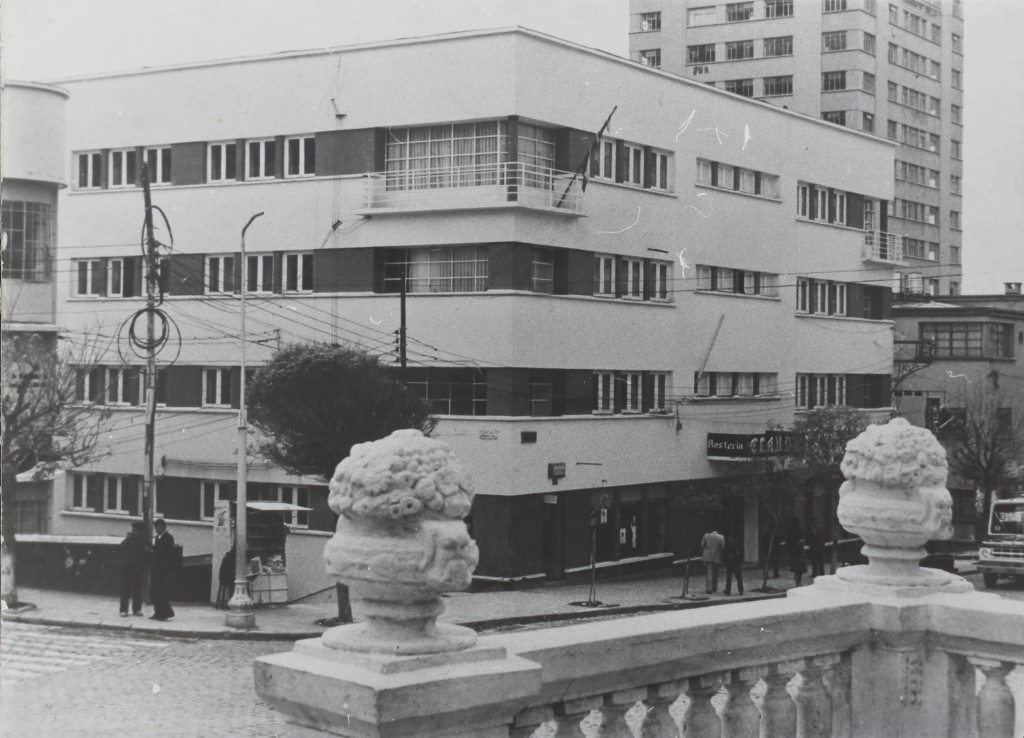 BOLIVIA’S FIRST MODERNIST BUILDING – THE RESTLESS HUNGARIAN